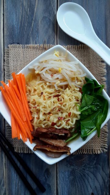 Ramen instantáneo (versión mejorada) - Cilantro and Citronella