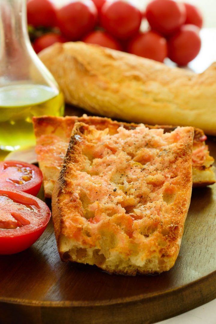 Pan con Tomate - Cilantro and Citronella